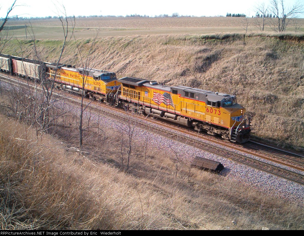 UP 6073 and 6293